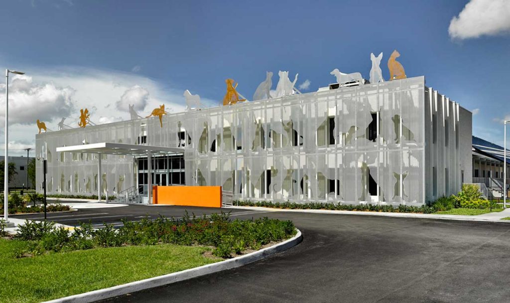 Miami_Dade_Animal_Shelter_Exterior_3-sm - Bacon Group Architecture